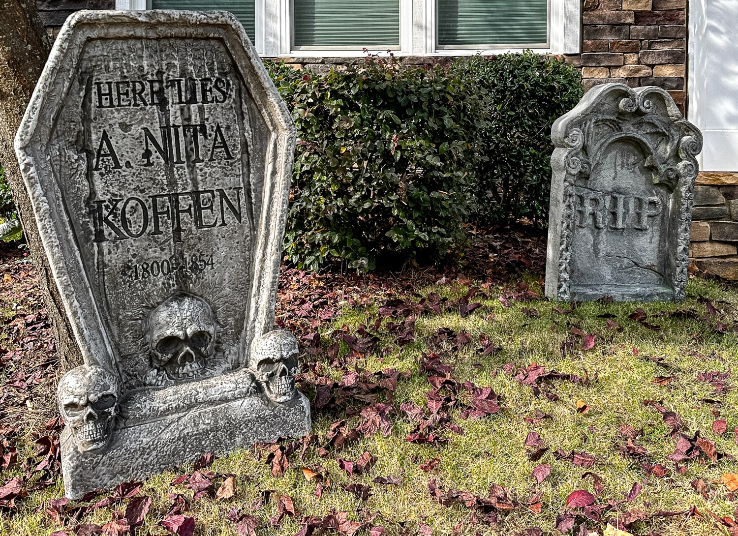 Give Foam Gravestones a Scary Realistic Makeover This Halloween! – The ...